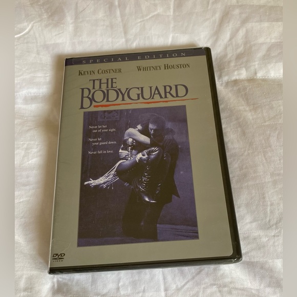 Warner Bros. | Media | The Bodyguard Whitney Houston Kevin Costner Dvd ...